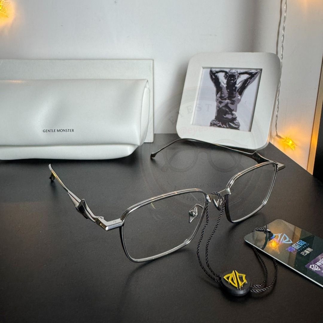 GENTLE MONSTER VANTA titanium frame eyeglasses, non-prescription lenses ...