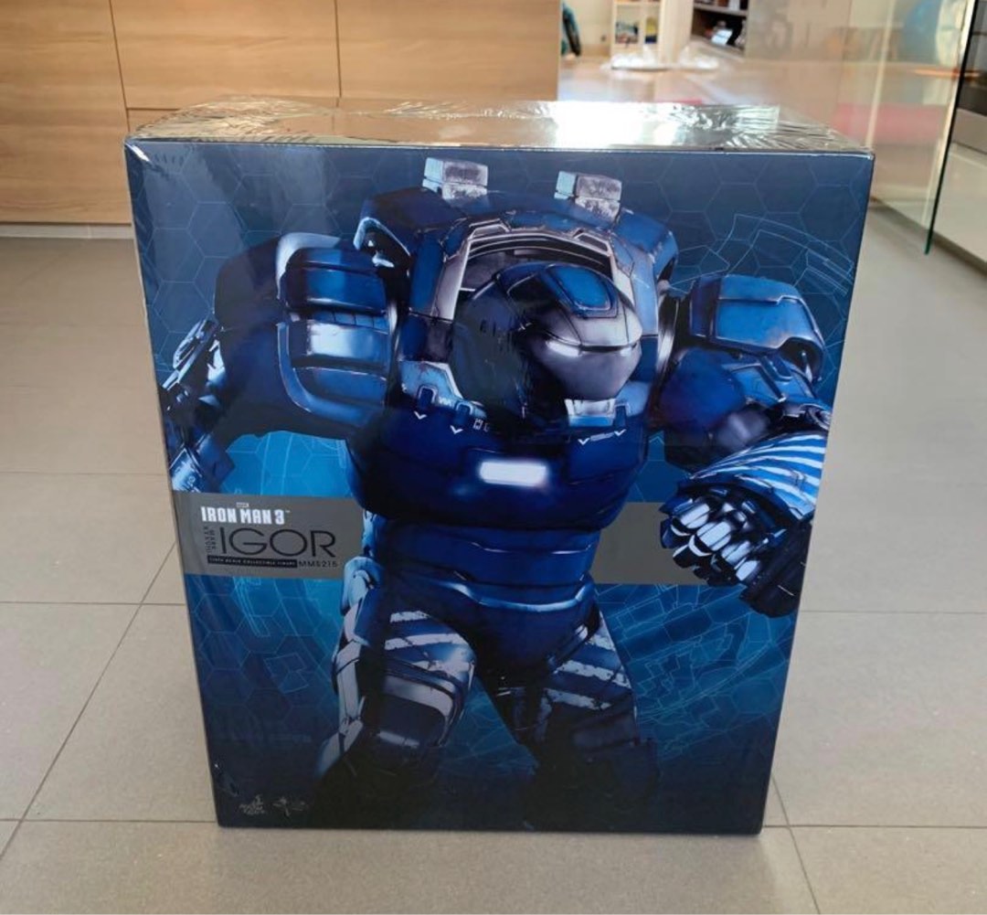 Hot Toys Iron Man 3 Igor Armor Figure, Hobbies & Toys, Toys & Games on ...