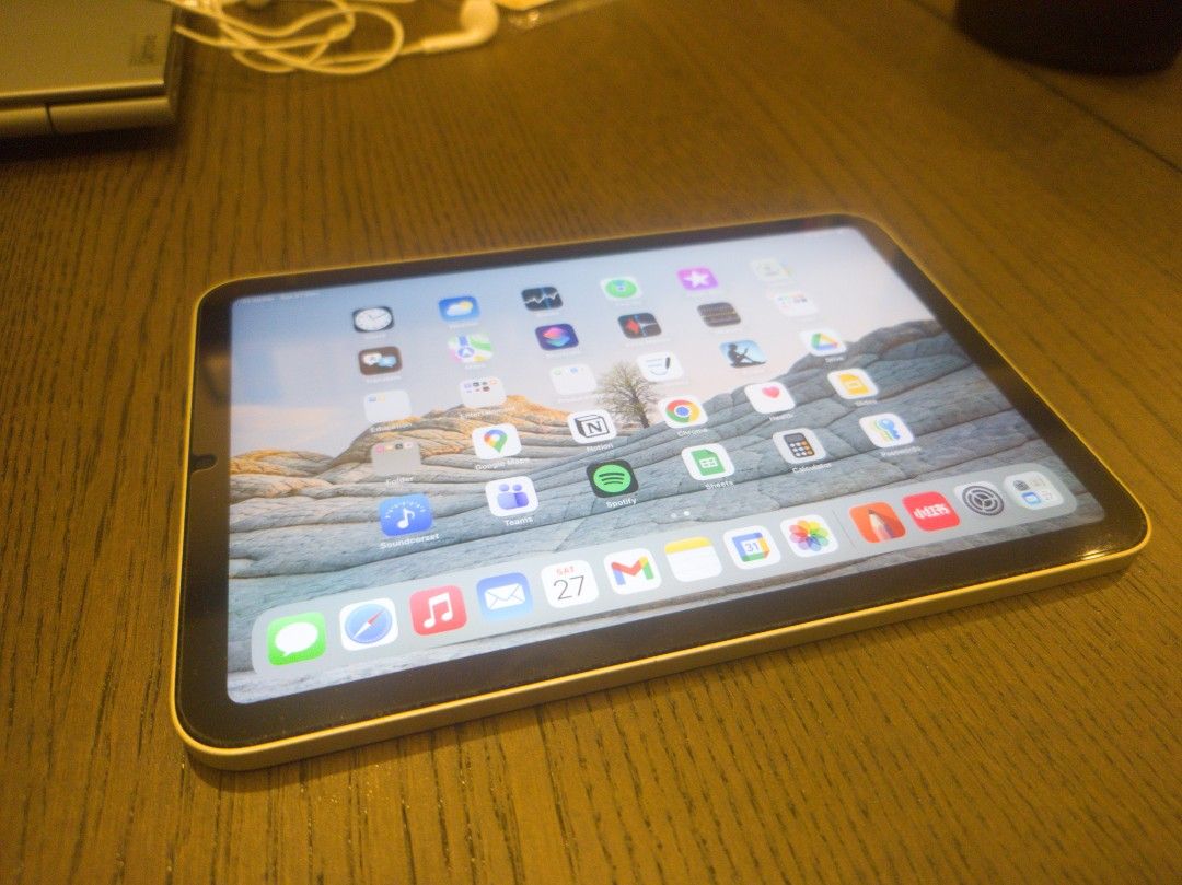 iPad Mini 6th Gen 256GB Silver – Like New, Mobile Phones & Gadgets ...