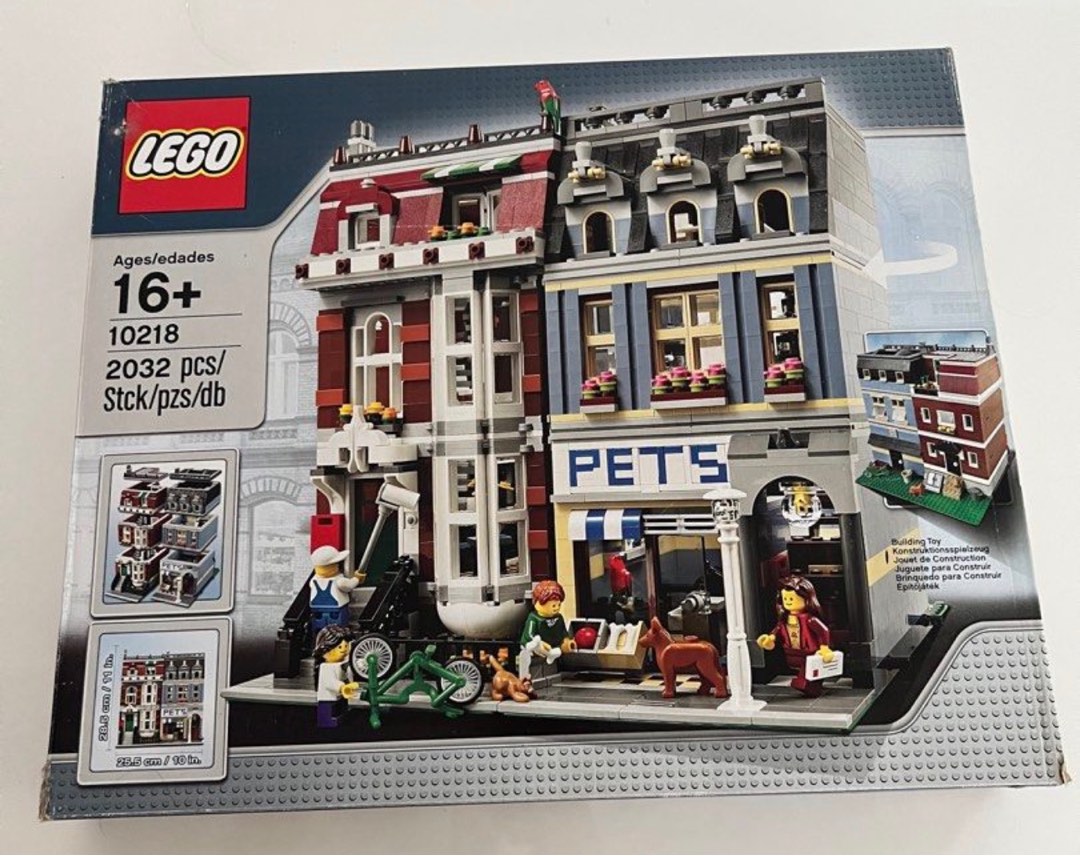LEGO 10218 Pet Shop Modular Building Set, Hobbies & Toys, Toys & Games ...