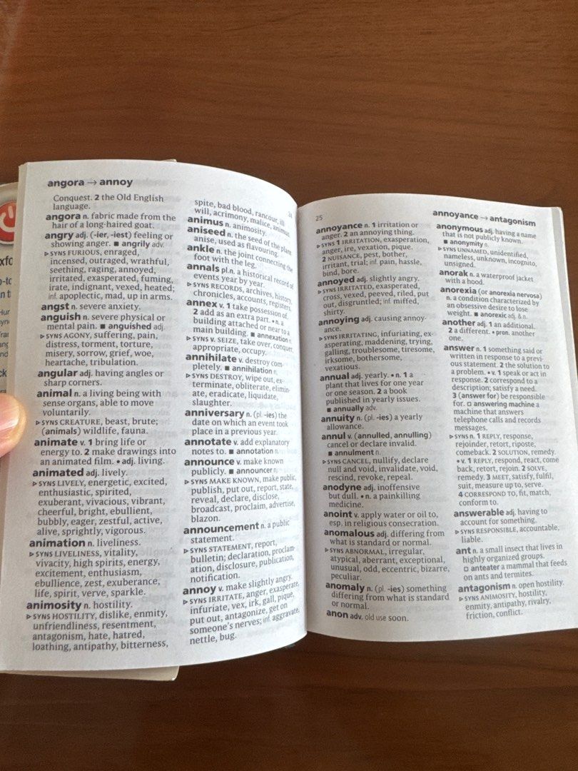 Little Oxford English Dictionary & Thesaurus, Hobbies & Toys, Books ...