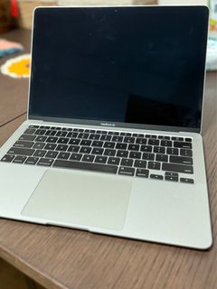 MacBook Air M2 / 8GB / 256GB 日版, 電腦＆科技, 手提電腦 - Carousell