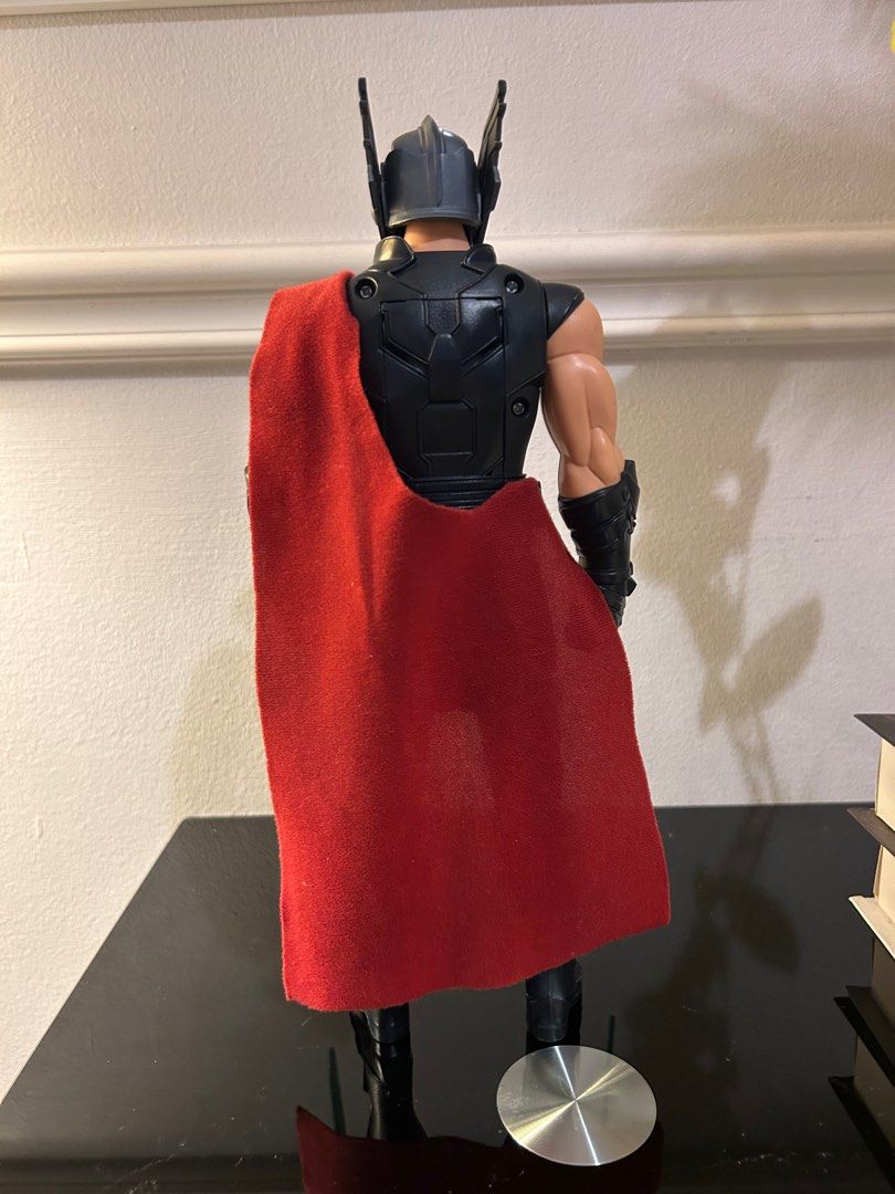 Marvel Thor Action Figure with Swords, Hobbies & Toys, Toys & Games on ...