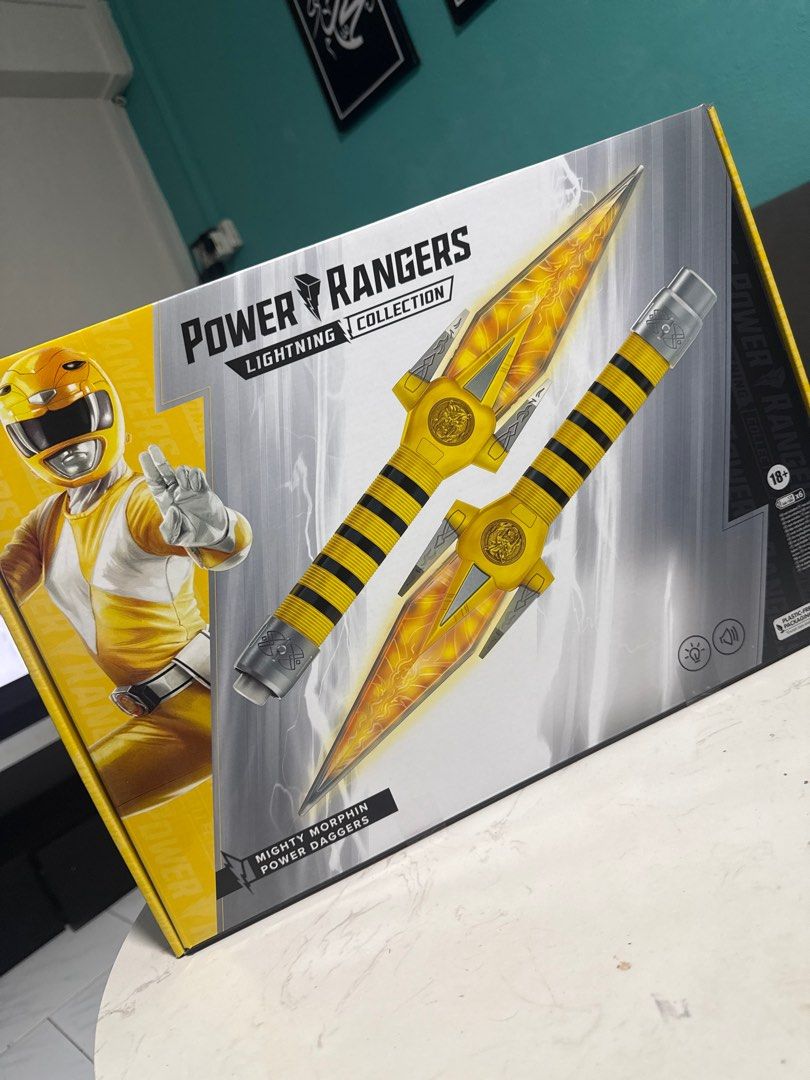 Power Rangers Lightning Collection Mighty Morphin Power Daggers ...