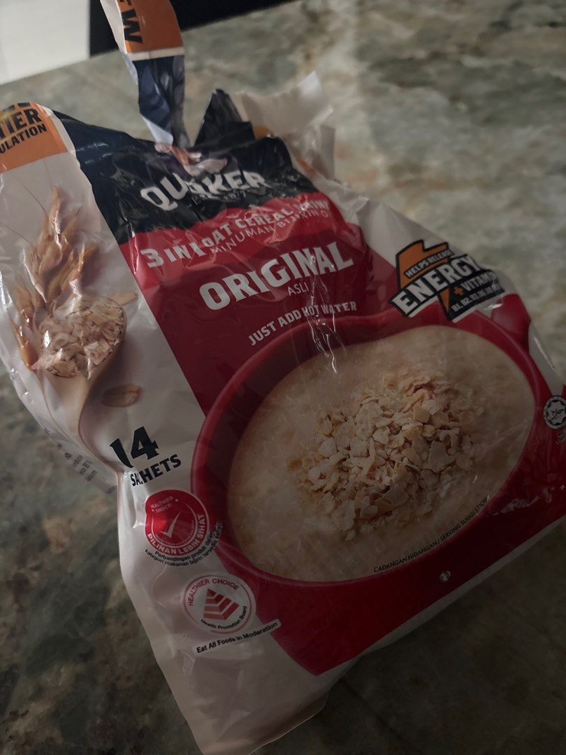 Quaker Oats - 3 in 1 Original oat cereal drink, Food & Drinks ...