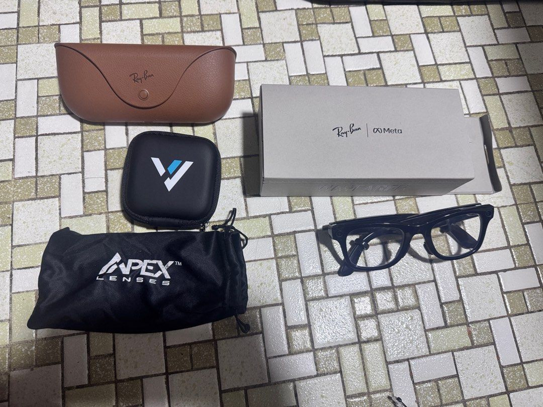 Ray-Ban Meta Wayfarer Smart Glasses - Black, Men's Fashion, Watches ...