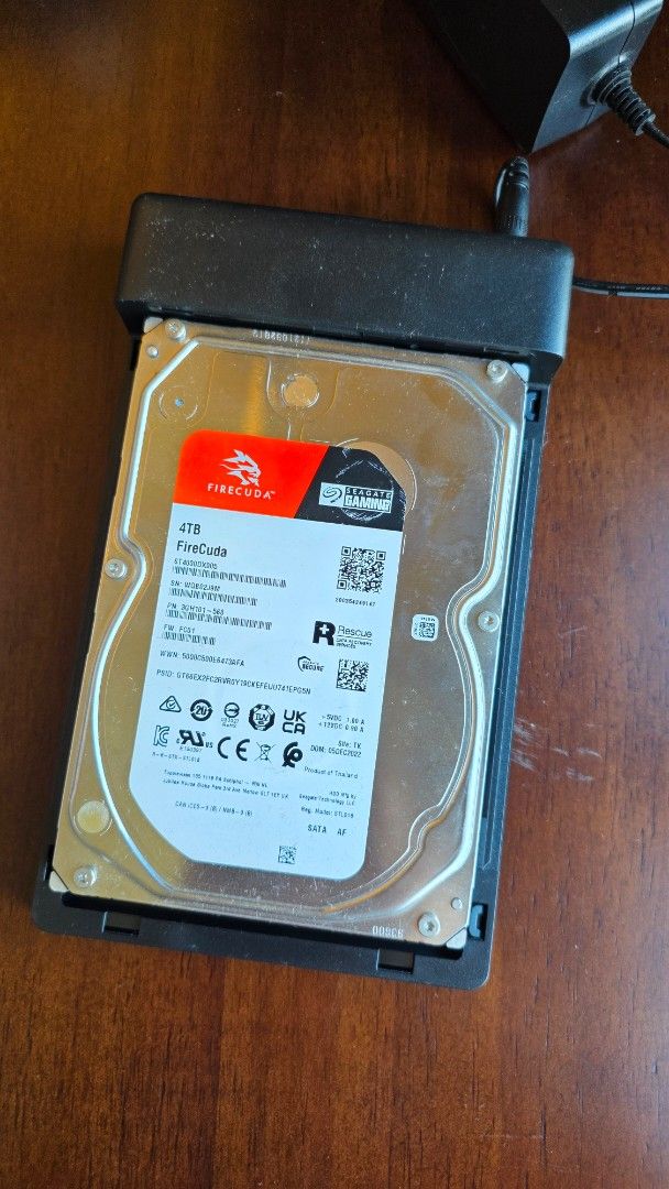 SEAGATE Firecuda 7200 4TB Hard Drive + portable box, Computers & Tech ...