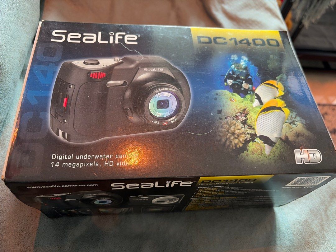 SeaLife DC1400 Digital Underwater Camera, Photography, Cameras on Carousell