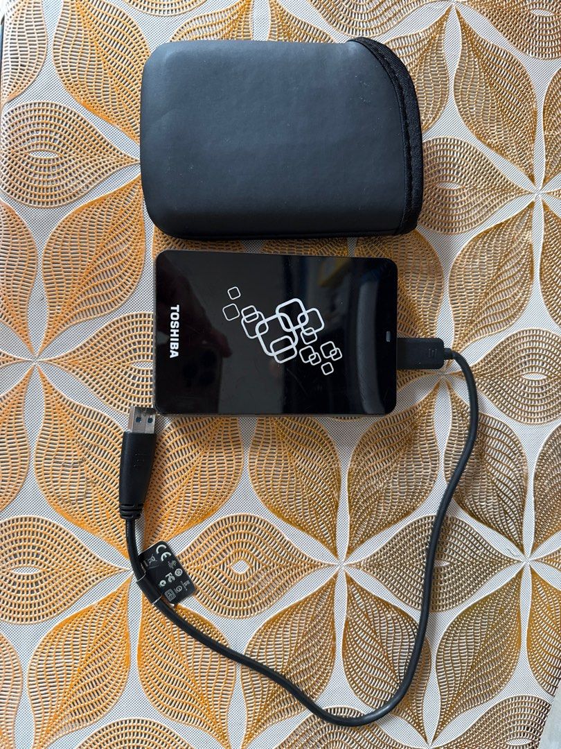 Toshiba 1TB External Hard Drive with Case, Computers & Tech, Parts ...