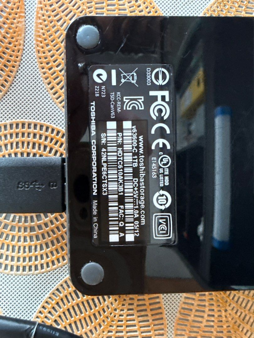 Toshiba 1TB External Hard Drive with Case, Computers & Tech, Parts ...