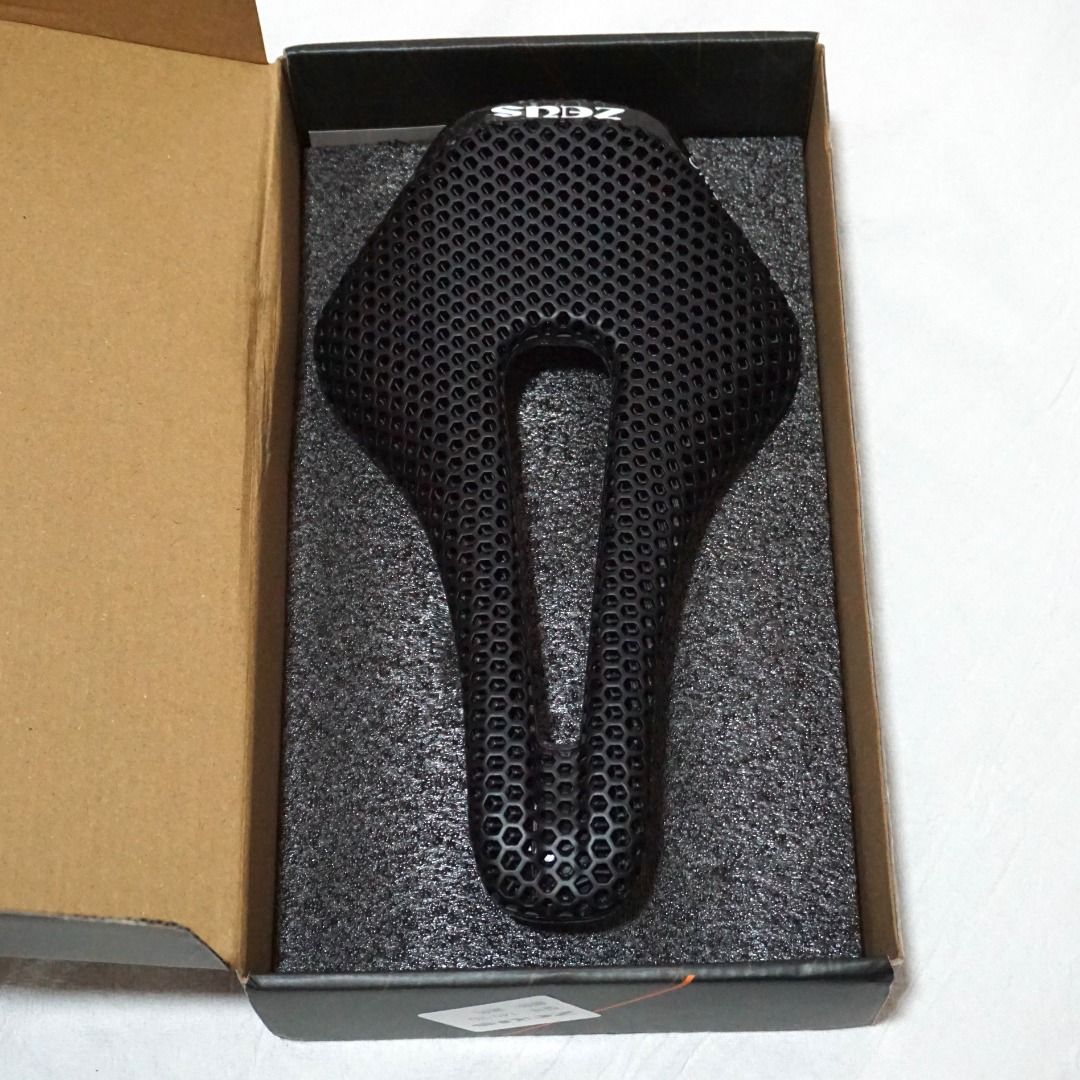 Zeus 3D Printing Honeycomb Bike Saddle, Sports Equipment, Bicycles ...