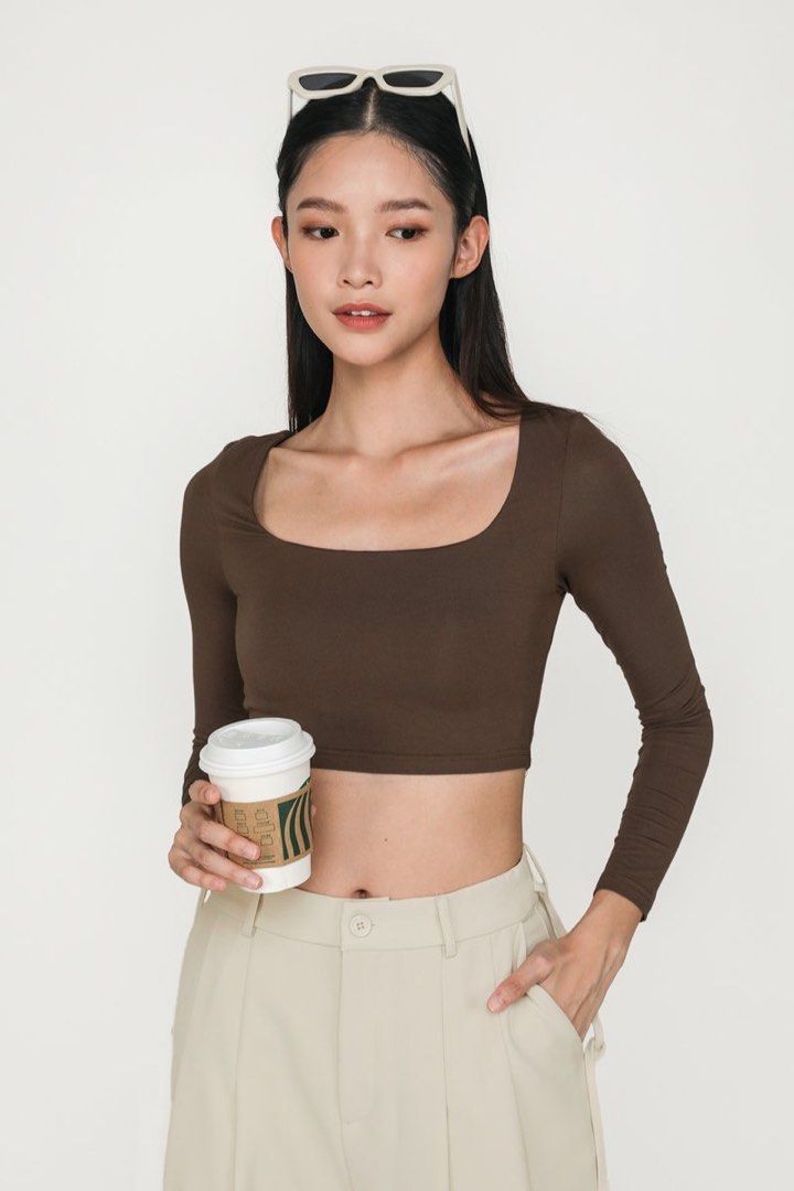 🆕 The Tinsel Rack Avril Long Sleeve Padded Top, Women's Fashion, Tops ...