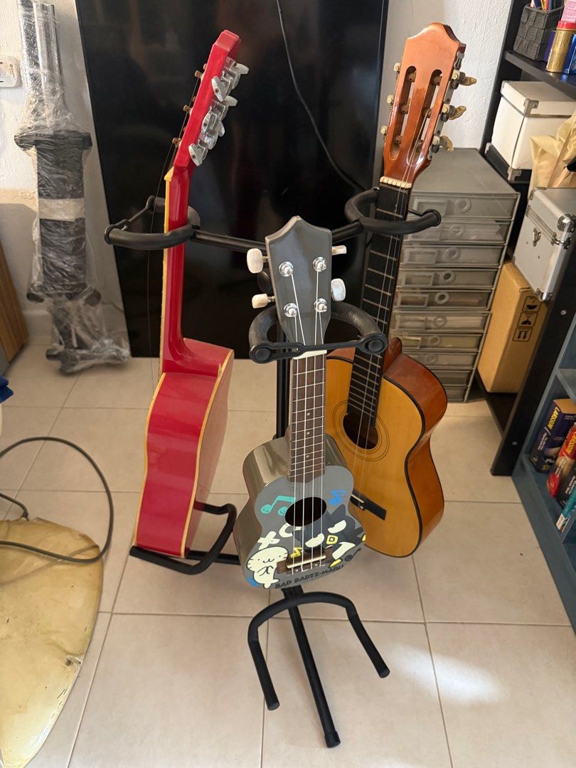 Acoustic Guitars - Various Colors, Hobbies & Toys, Musical Instruments ...