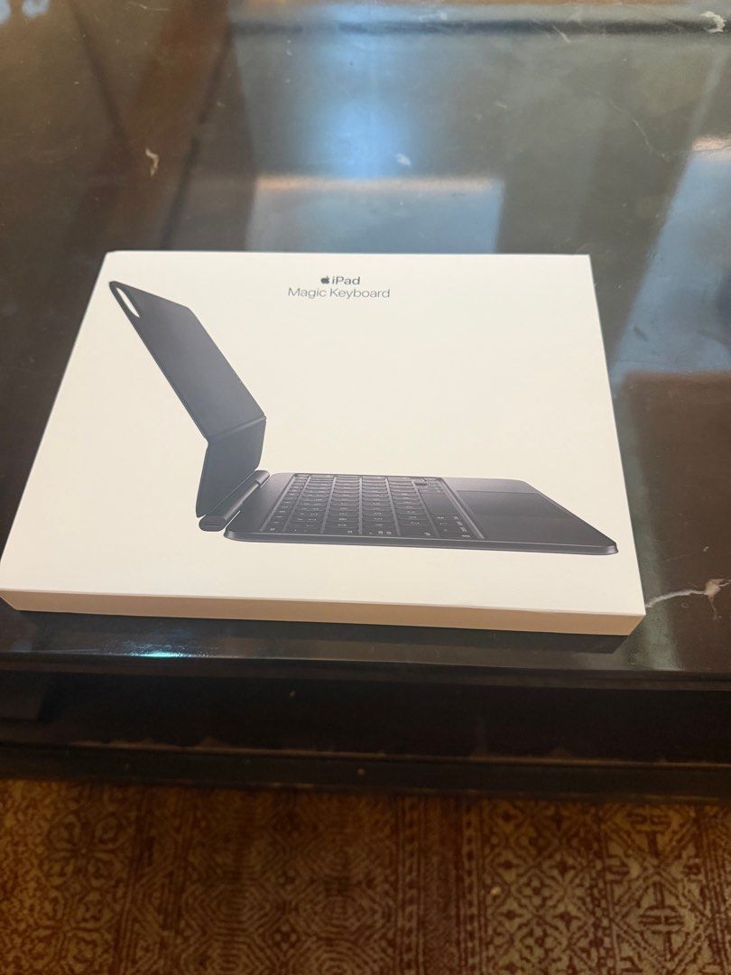 Apple iPad Magic Keyboard 11-inch (M4/M5), Computers & Tech, Parts ...