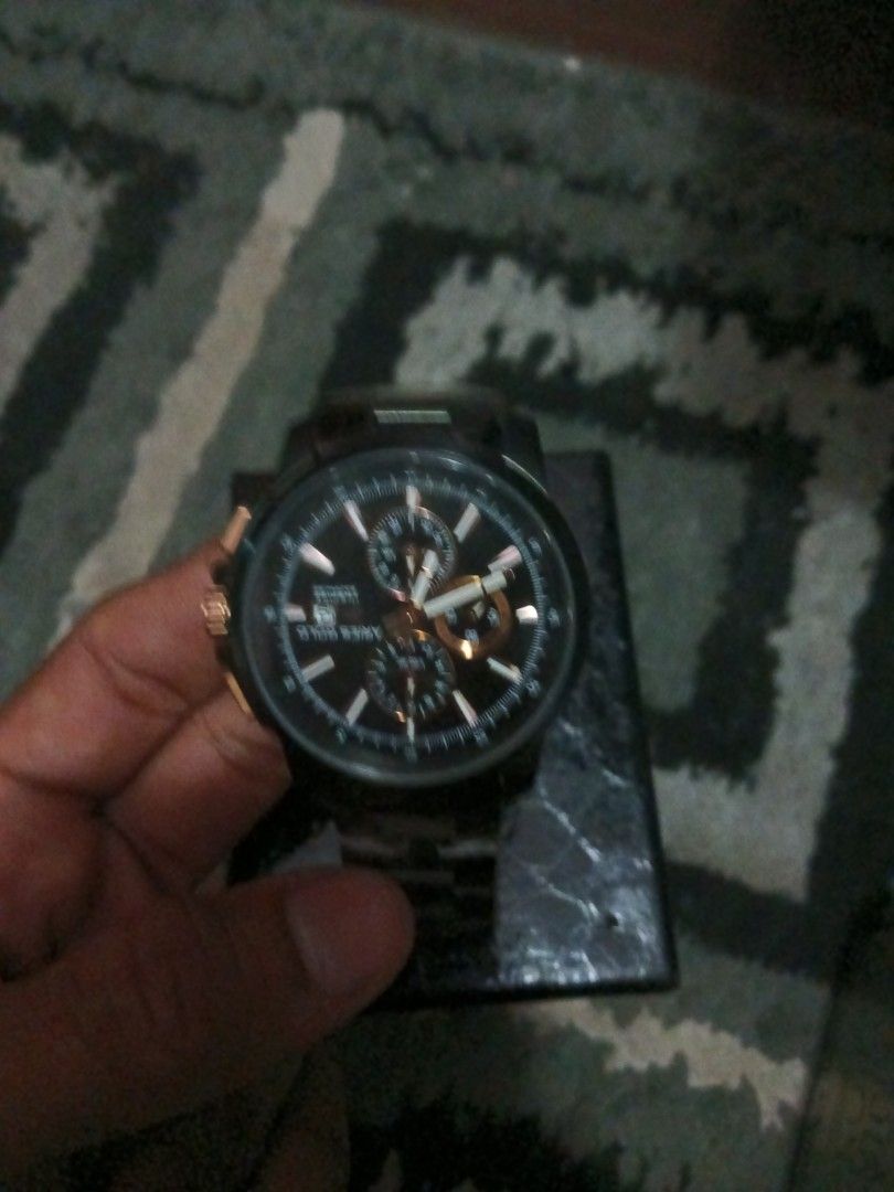Aries Gold Chronograph Watch, Men's Fashion, Watches & Accessories ...