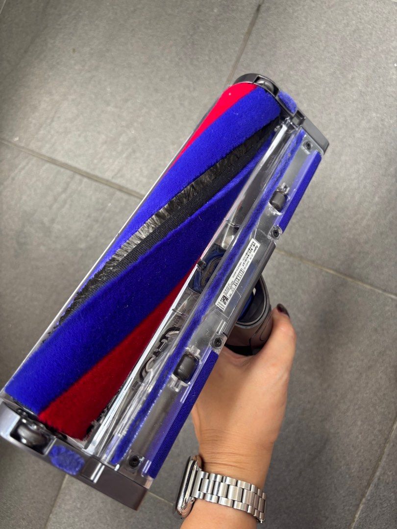 Authentic faulty Dyson Digital Slim Soft Roller Cleaner Head, TV & Home ...