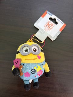 Despicable Me 2 Minion 'Dave' Plushie with Voice, Hobbies & Toys, Toys ...