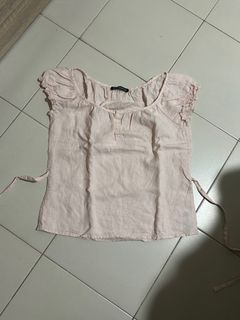 [po] Brandy Melville Chloe Hello Kitty Top, Women's Fashion, Tops ...