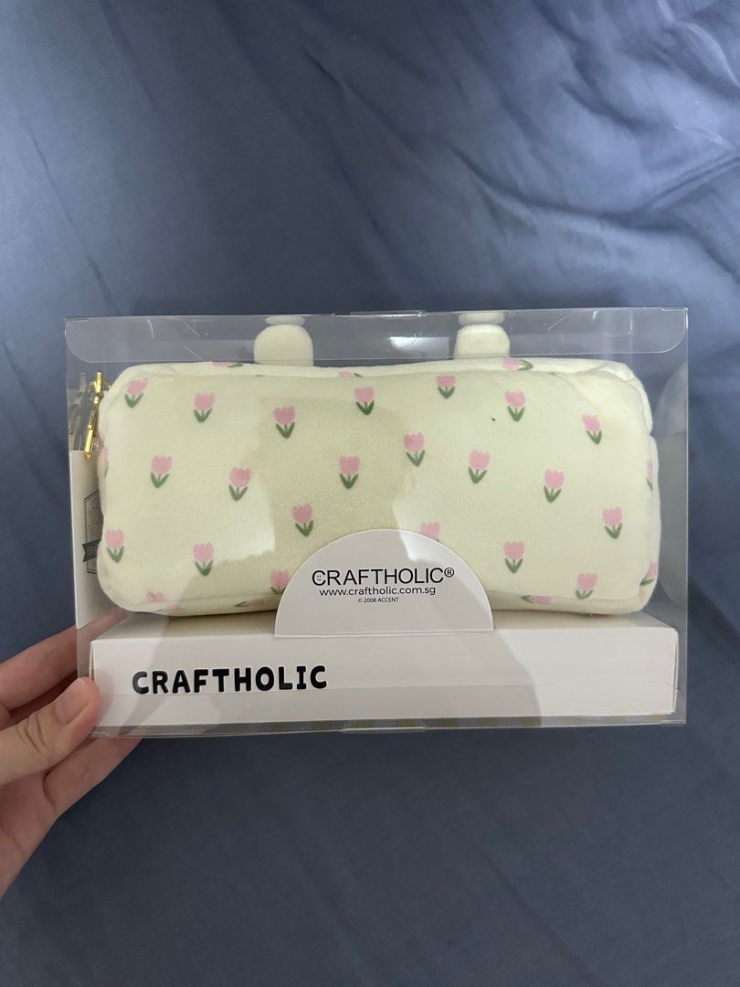Craftaholic Bunny Pen Case - Brand New, Hobbies & Toys, Stationery ...