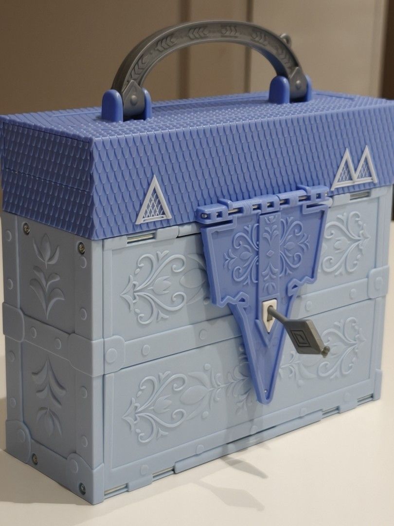 Disney Frozen Arendelle Castle Playset, Hobbies & Toys, Toys & Games on ...