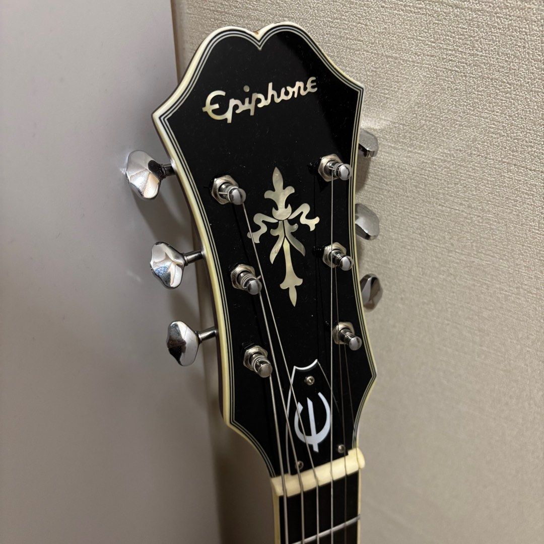 Epiphone SST Coupe Electric Acoustic Guitar, Hobbies & Toys, Musical ...