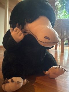 Fantastic Beasts Niffler - The Crimes of Grindelwald Series Mystery ...