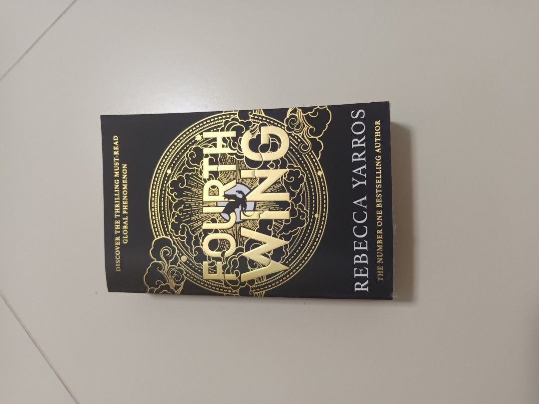 Fourth Wing by Rebecca Yarros, Hobbies & Toys, Books & Magazines ...