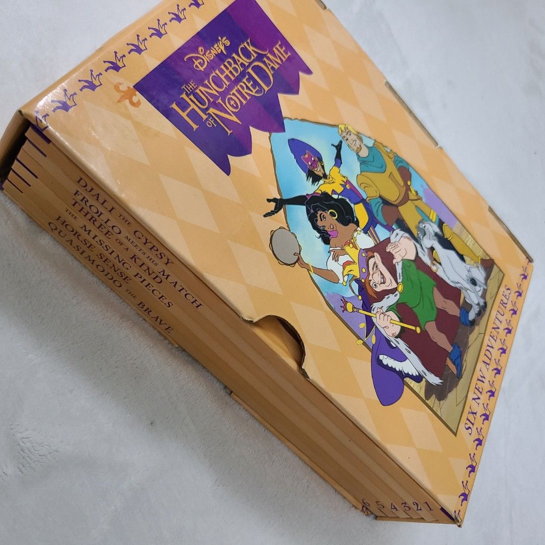 GROLIER Disney's The Hunchback of Notre Dame Book Set, Hobbies & Toys ...