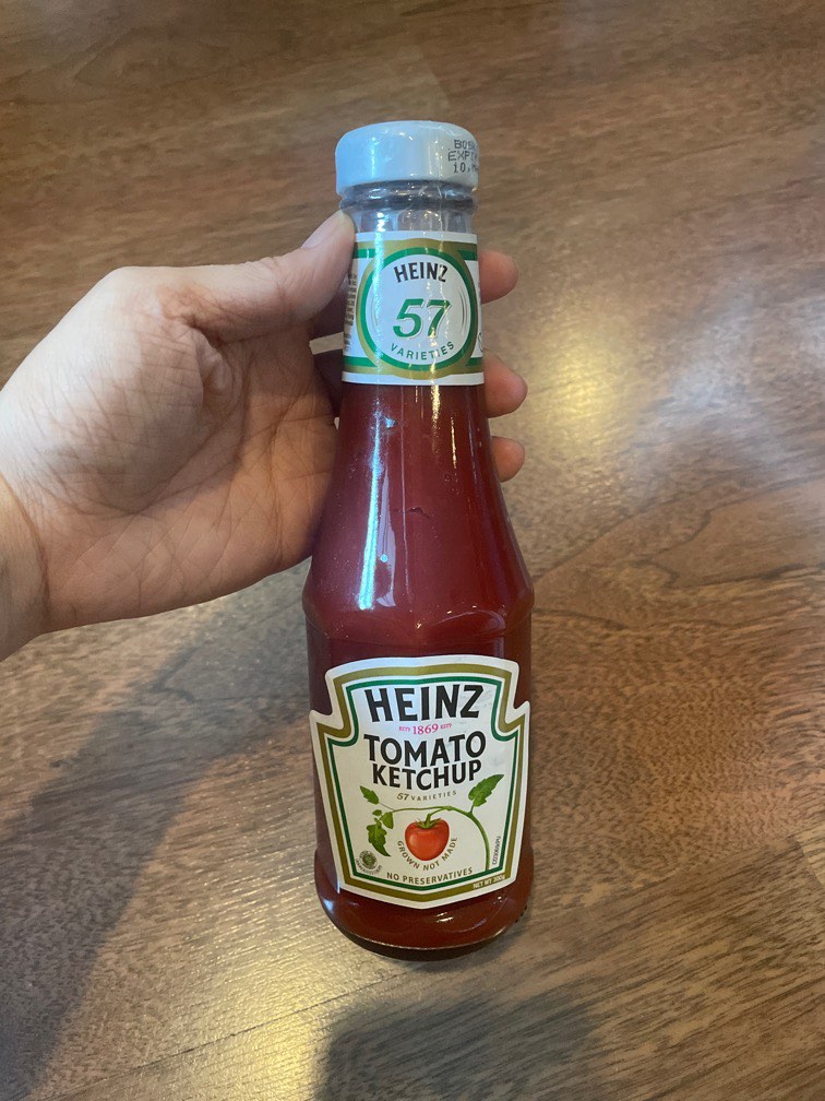 Heinz Tomato Ketchup 300g [SUPER SALE] Exp Mar 2026, Food & Drinks ...