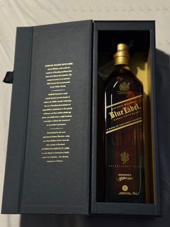 Johnnie Walker Blue Label 750ml w/ Gift Box, Food & Drinks, Alcoholic ...