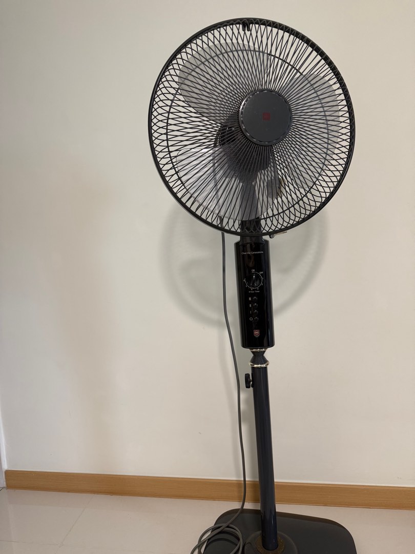 KDK Stand Fan - Well Used (Timer is not working, some rust on the ...