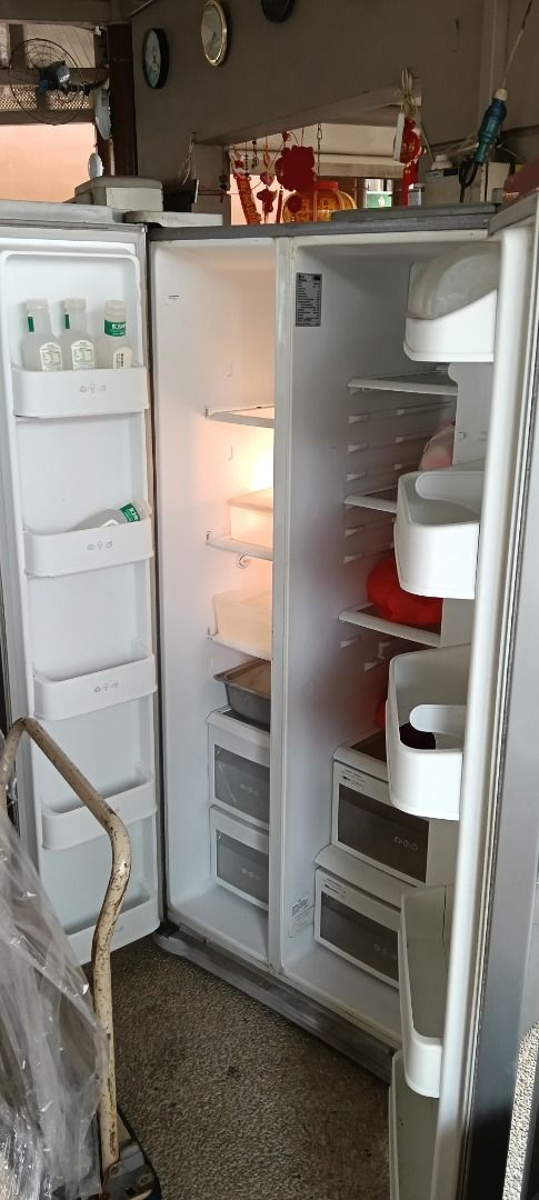 LG Side-by-Side Double Door Freezer/Fridge S$80, TV & Home Appliances ...