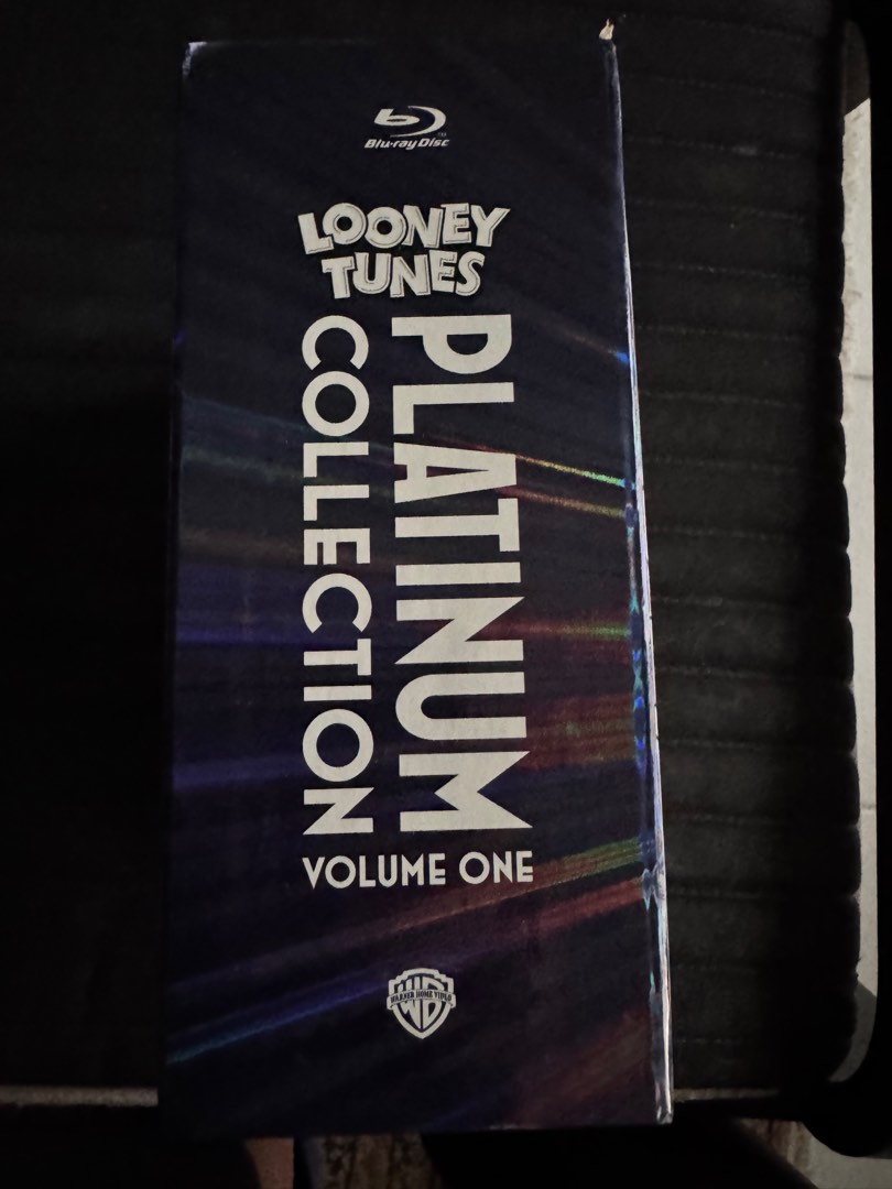 Looney Tunes Platinum Collection Volume One Blu-ray, Hobbies & Toys ...