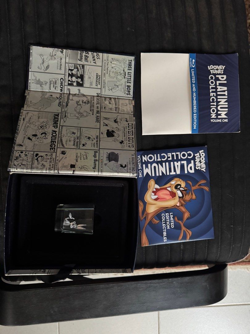 Looney Tunes Platinum Collection Volume One Blu-ray, Hobbies & Toys ...