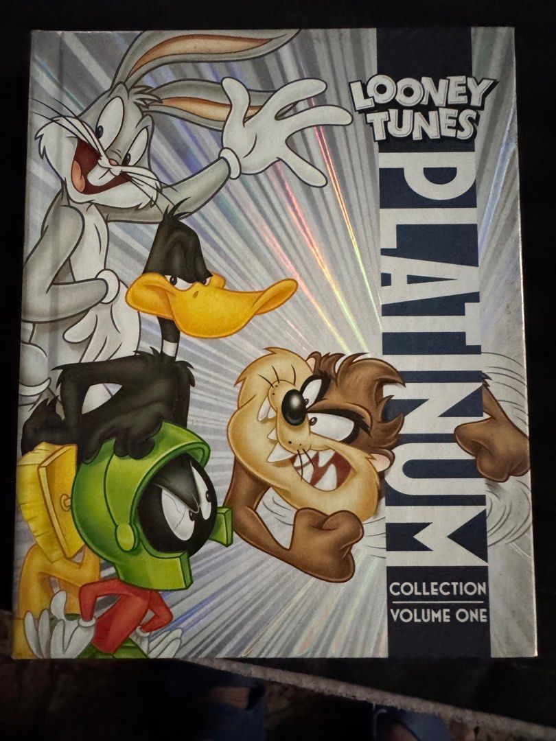 Looney Tunes Platinum Collection Volume One Blu-ray, Hobbies & Toys ...