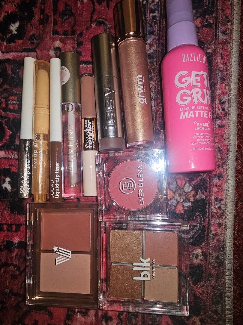 Makeup Set, Beauty & Personal Care, Face, Makeup on Carousell