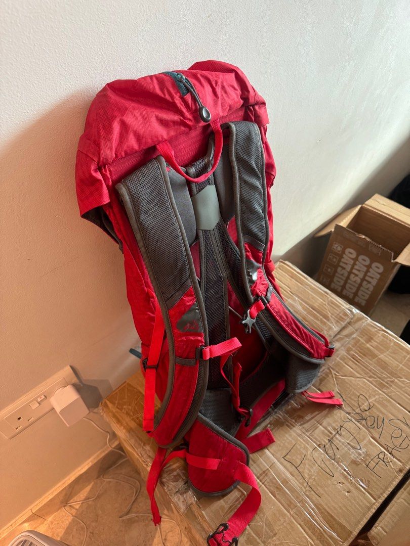 McKinley Northern Light 26 Backpacker Backpack - Red, Men's Fashion ...