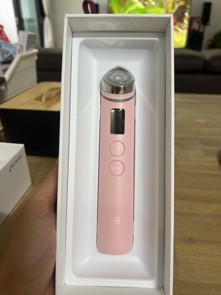 Medicube age-r booster pro, Beauty & Personal Care, Face, Face Care ...