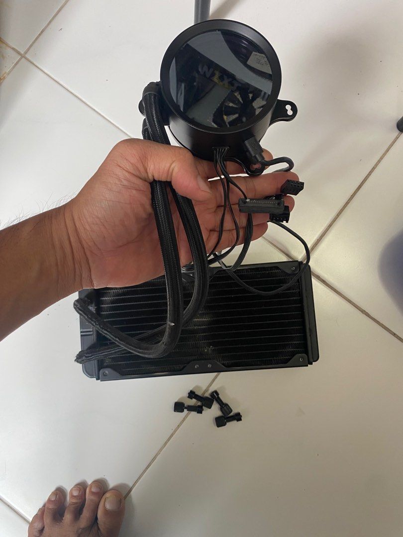 NZXT Kraken series AlO CpU Cooler, Computers & Tech, Parts ...