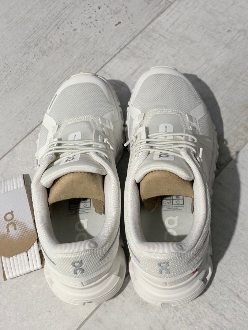 On Cloud 6 - woman, Women's Fashion, Footwear, Sneakers on Carousell