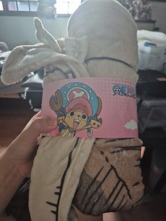 Funko Pop Tony Tony Chopper Eating Cotton Candy, Hobbies & Toys, Toys ...