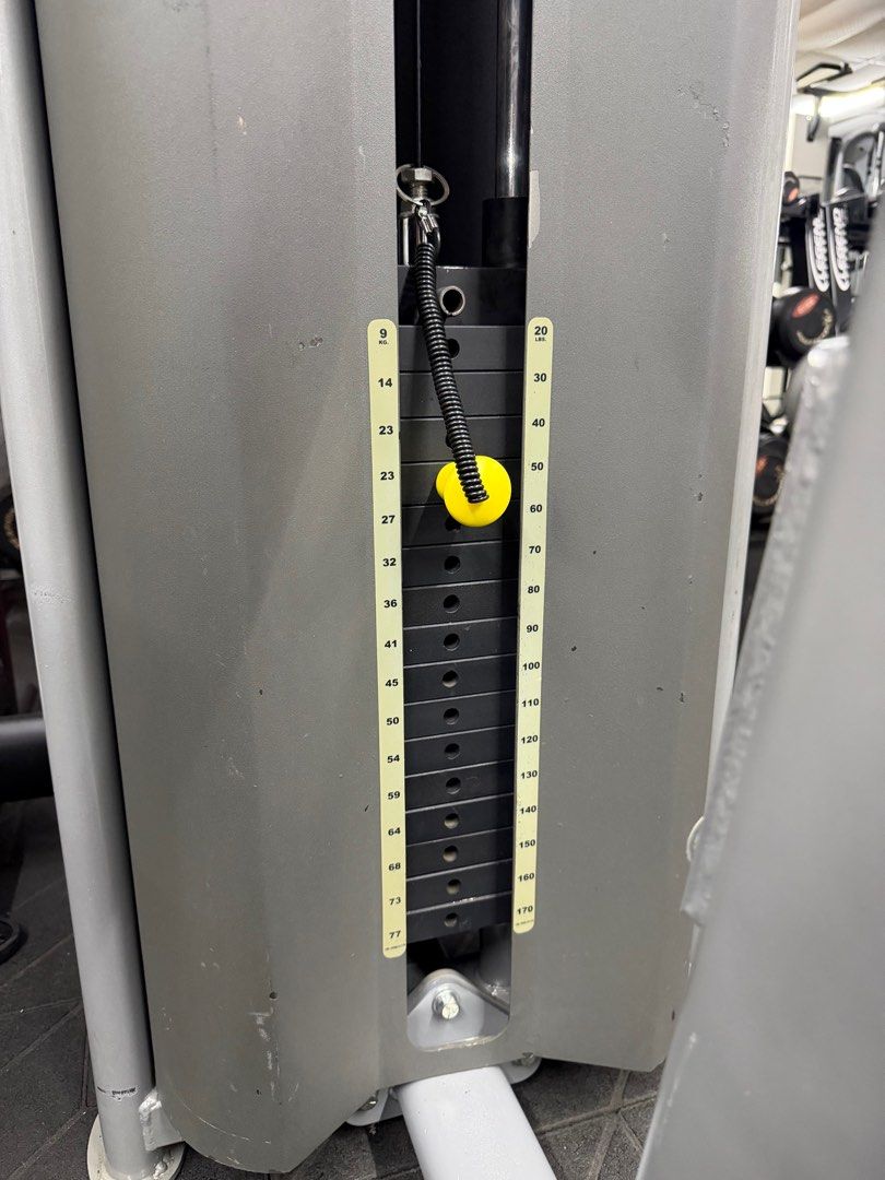 Paramount fitness USA FS 53 dual functions average lat pull down ...