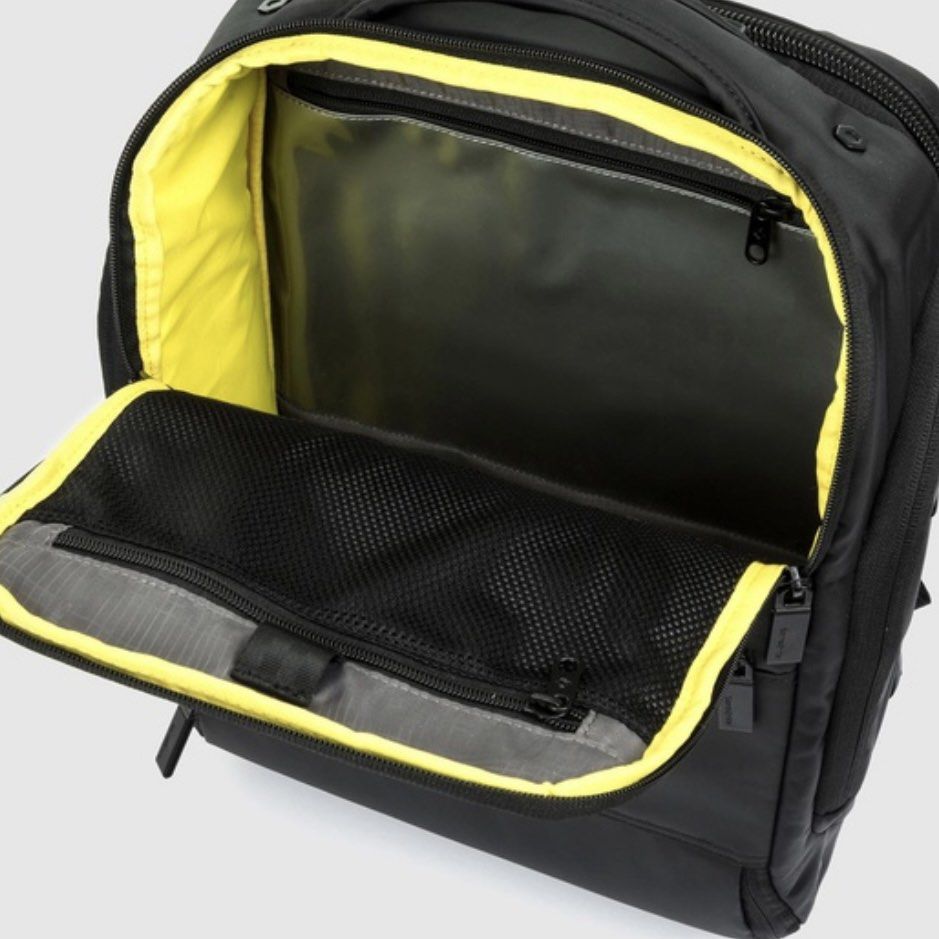 Samsonite Vangarde Sports Pack, Computers & Tech, Parts & Accessories ...