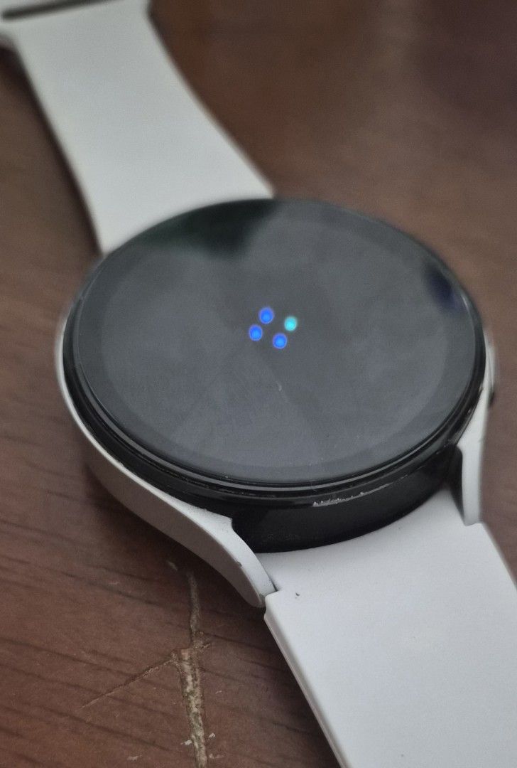 Samsung Galaxy Watch 5 (LZMY), Mobile Phones & Gadgets, Wearables ...