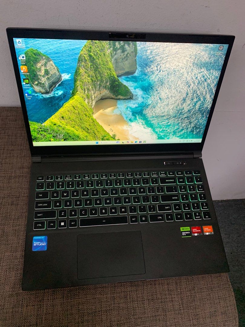 Selling aftershock gaming laptop apex 15r Ryzen 7 16gb rtx 4060 ...