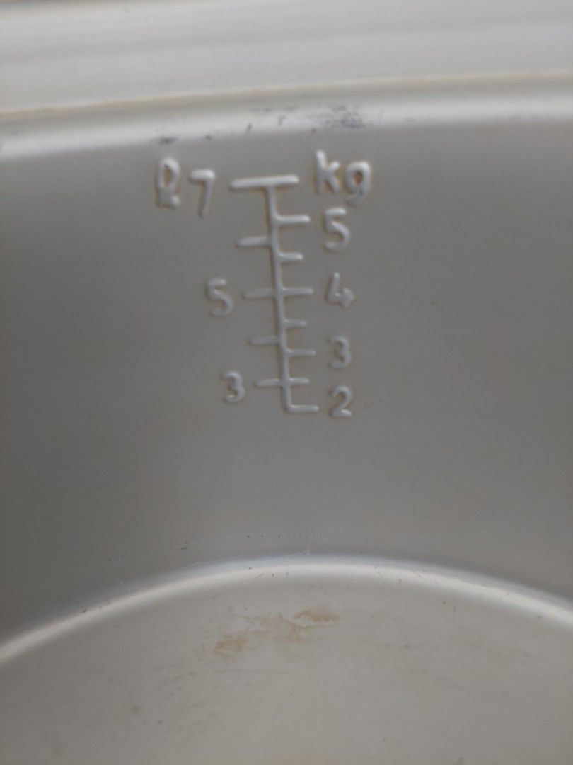 Sharp KSH-D77 Commercial Electric Rice Cooker, 家庭電器, 廚房電器, 鍋具 - Carousell