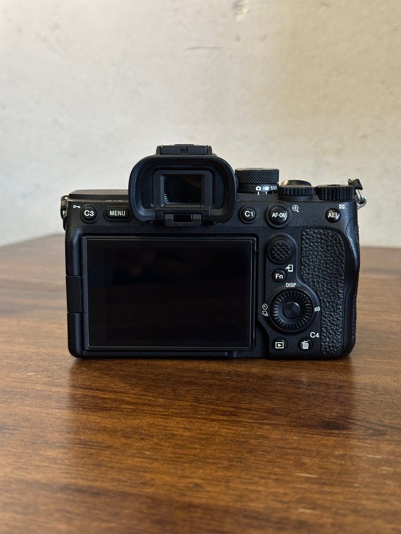 Sony Alpha 7 IV with extra original battery (50k SC), Photography ...