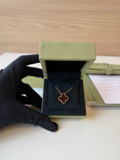 Van Cleef & Arpels Alhambra Necklace, Luxury, Accessories on Carousell