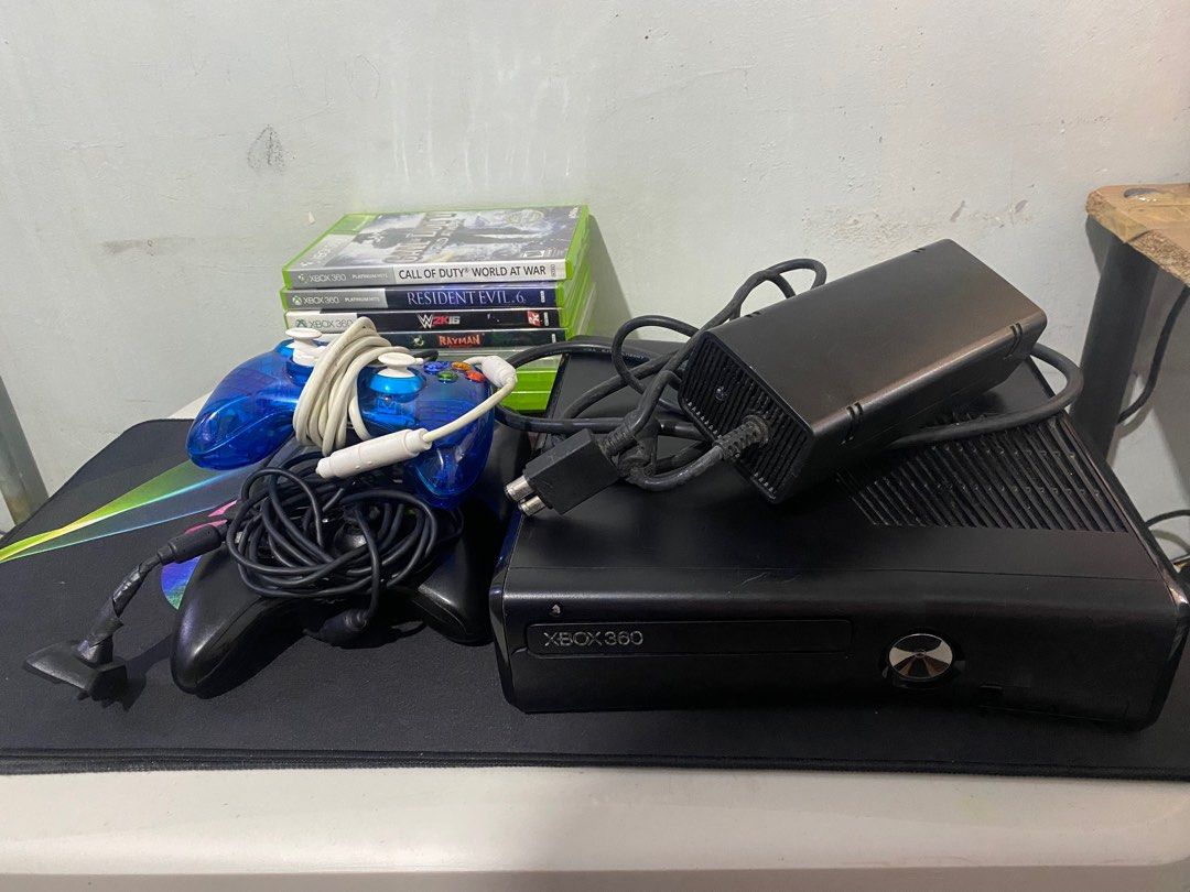 Xbox 360 with Star Wars Controllers and Games, Video Gaming, Video Game ...