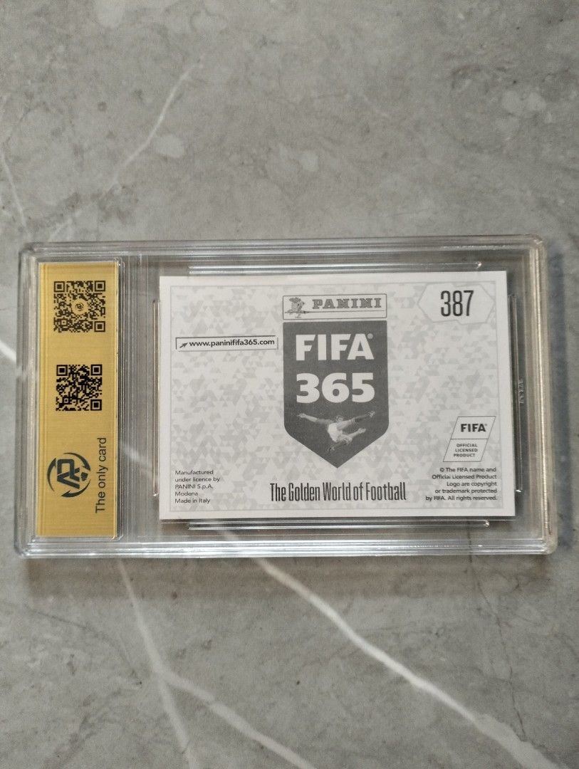 2017 Panini FIFA 365 Lionel Messi Iniesta Barcelona 9.5 GEM MINT ...